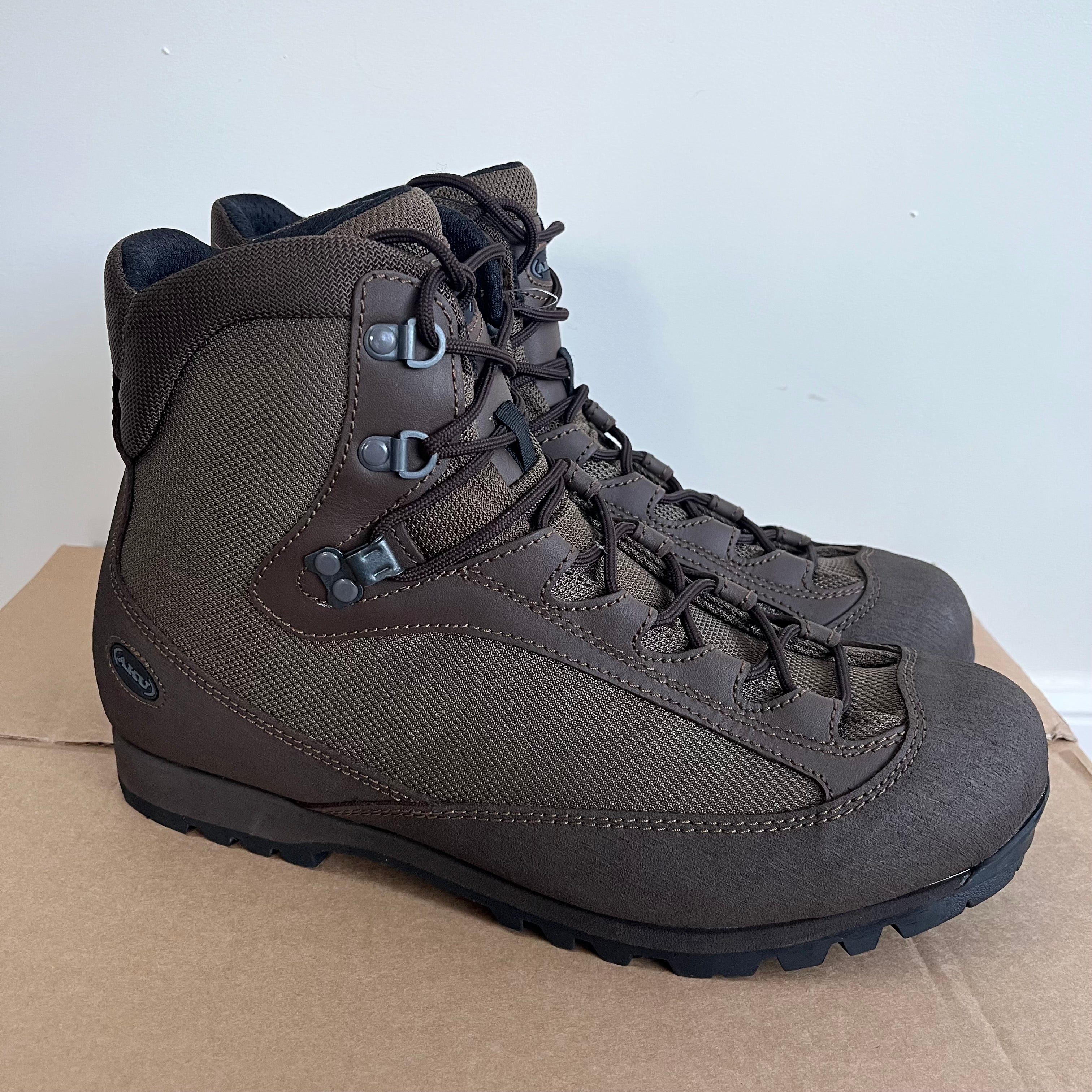 AKU British Army Surplus Combat Boots Outdoors Brown - Unissued - Size ...